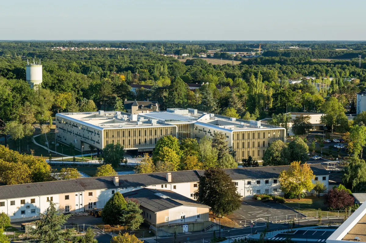 L'Agora - Centre hospitalier universitaire (CHU) de Poitiers