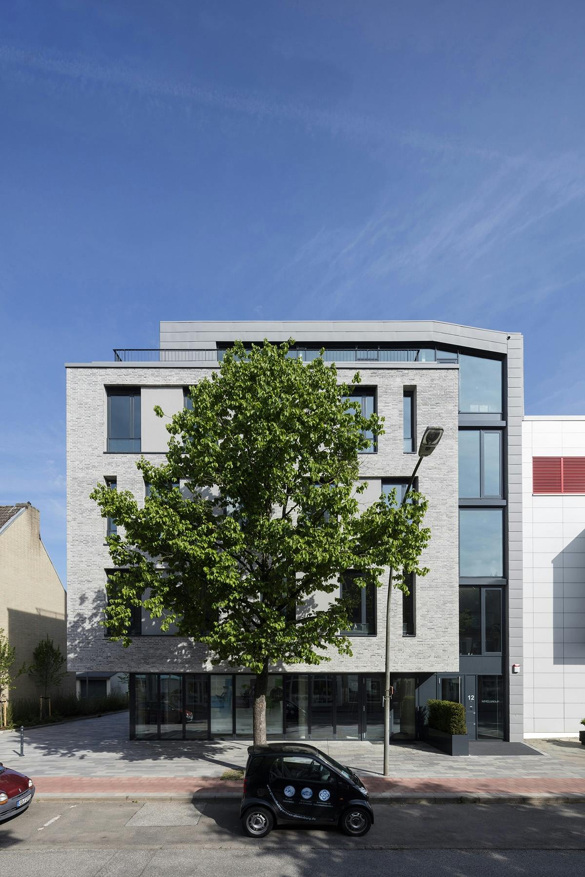 Büro- und Geschäftshaus Ahrensburg