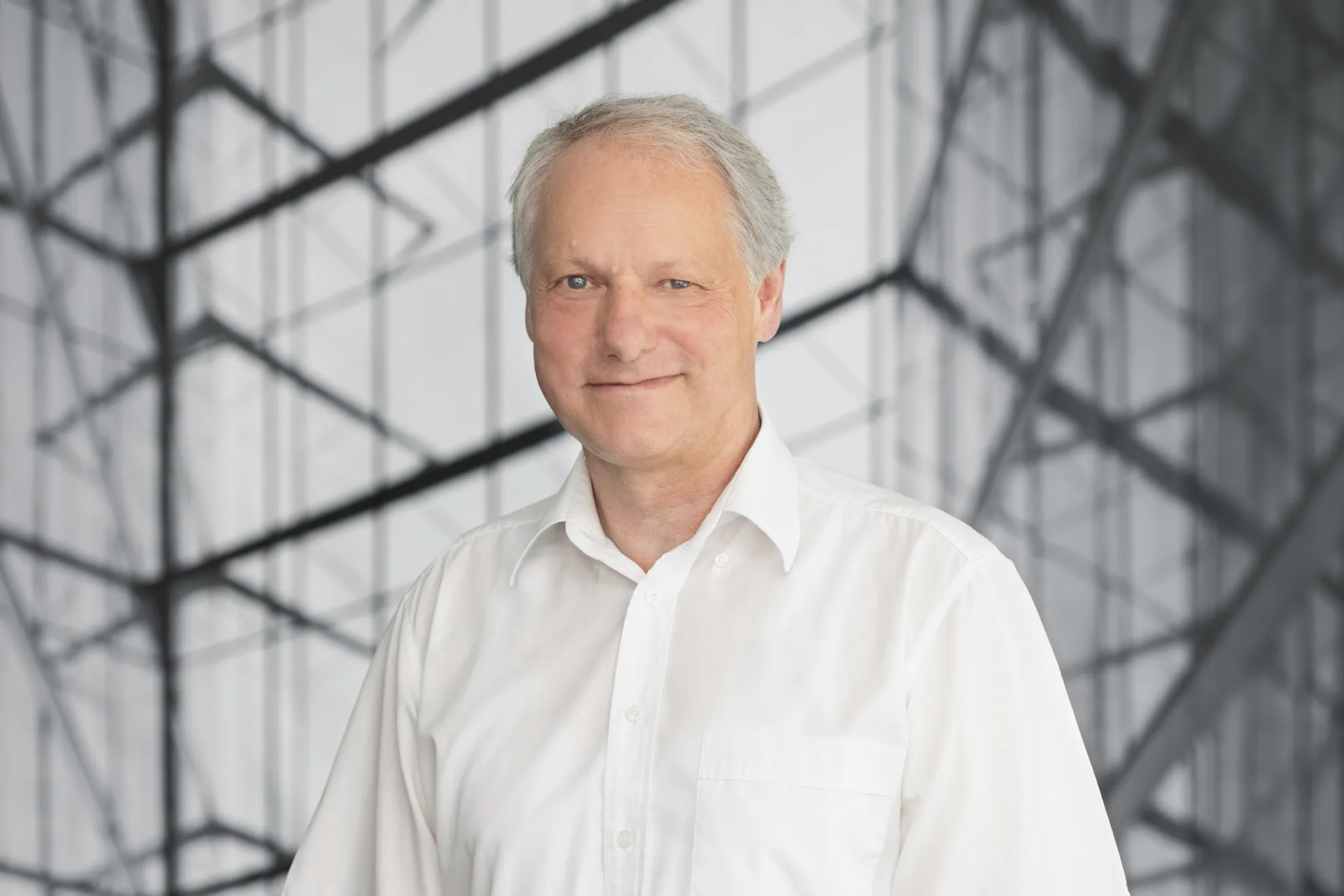 Manager Sundermann verlässt Werner Sobek - competitionline