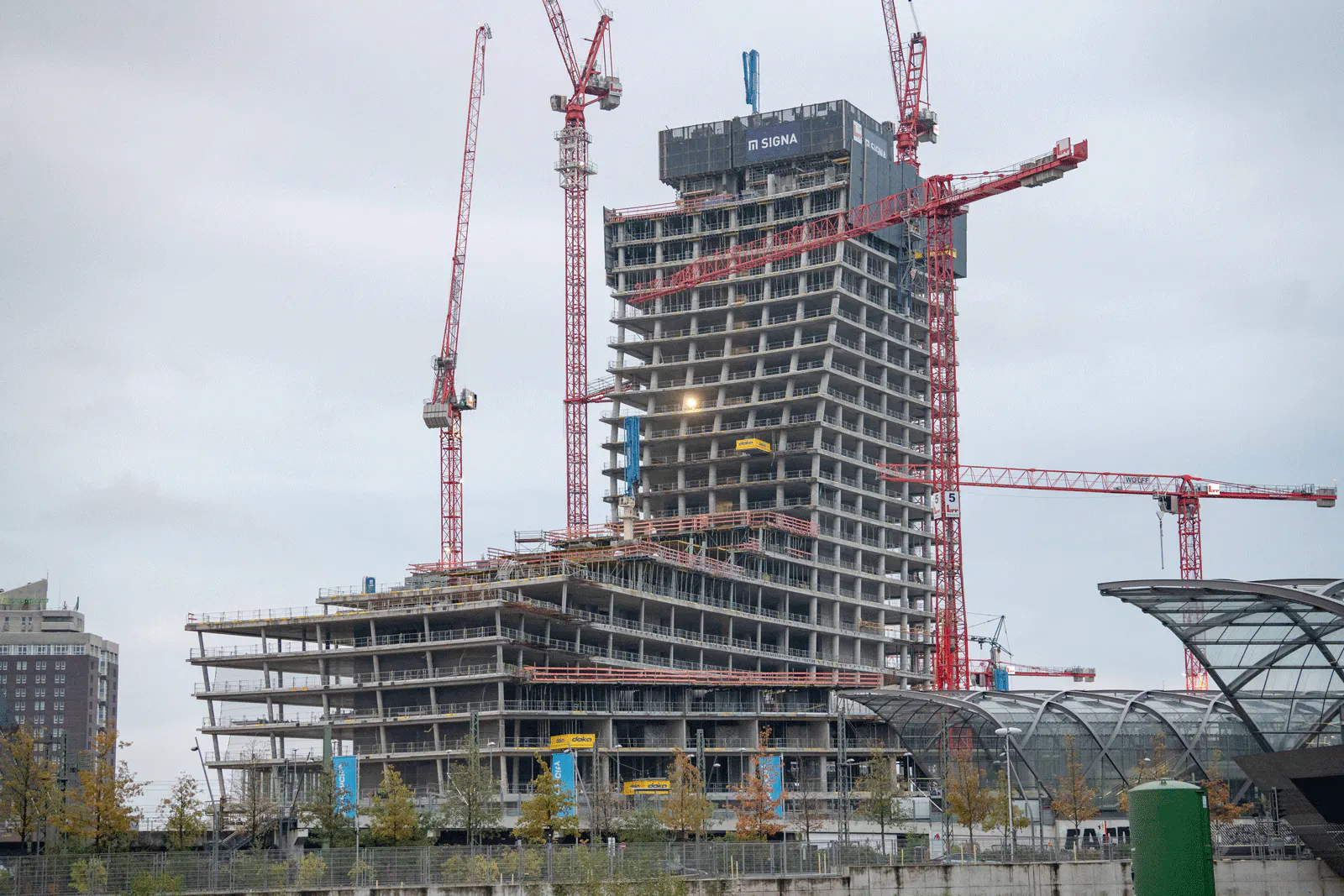 Diese Bauprojekte werden durch die Signa-Pleite gelähmt - competitionline